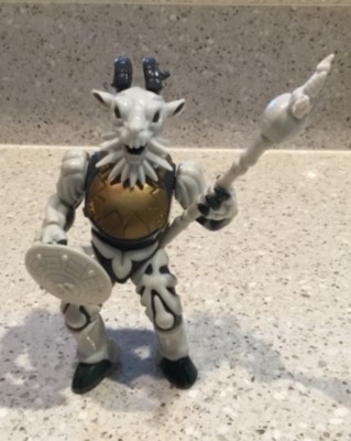 MIGHTY MORPHIN POWER RANGERS EVIL SPACE ALIEN HEAD BUTTING ROBOGOAT | eBay