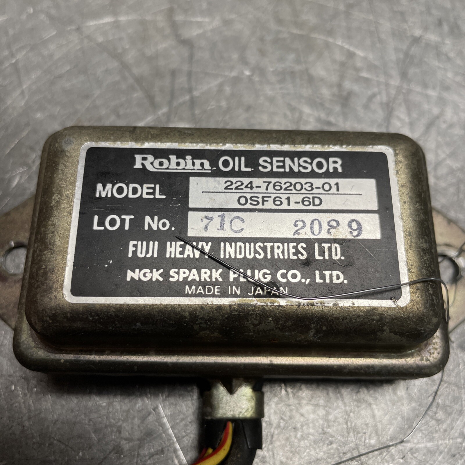 OEM GOOD USED WISCONSIN ROBIN WI-390 8000482 OIL ALERT SENSOR SYSTEM | eBay