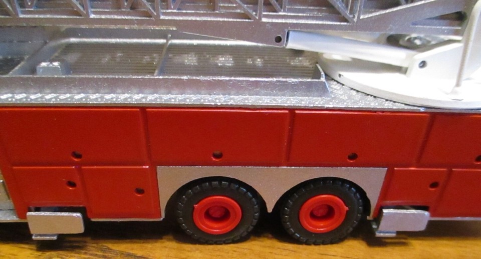Conrad 5504 Aerial Hook Ladder Fire Truck Engine Collector Toy 1/50 W ...