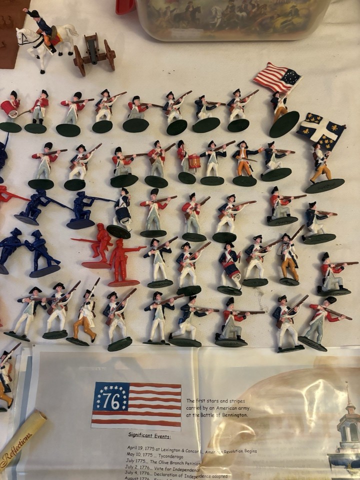 Mixed Lot Of Plastic 1/32 figures American Revolution Soldiers Awesome ...