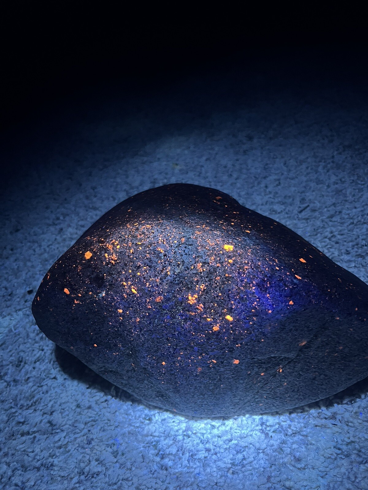 Huge XXL Yooperlite Sodalite UV Rock | eBay