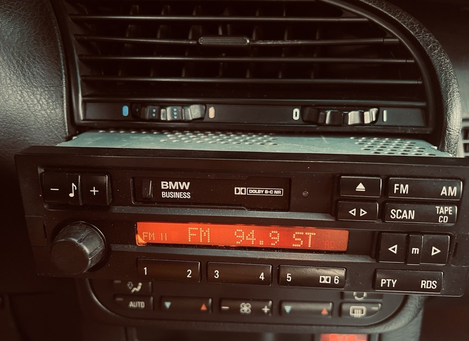 BMW C33 RADIO STEREO CASSETTE E36 318 323 328 E30 E31 E32 E34 540 840 M3 Z3 CODE | eBay