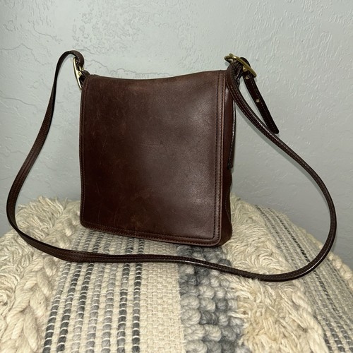 Vintage Coach Legacy Slim Flap Black Glove-Tanned Soft Leather Cross ...
