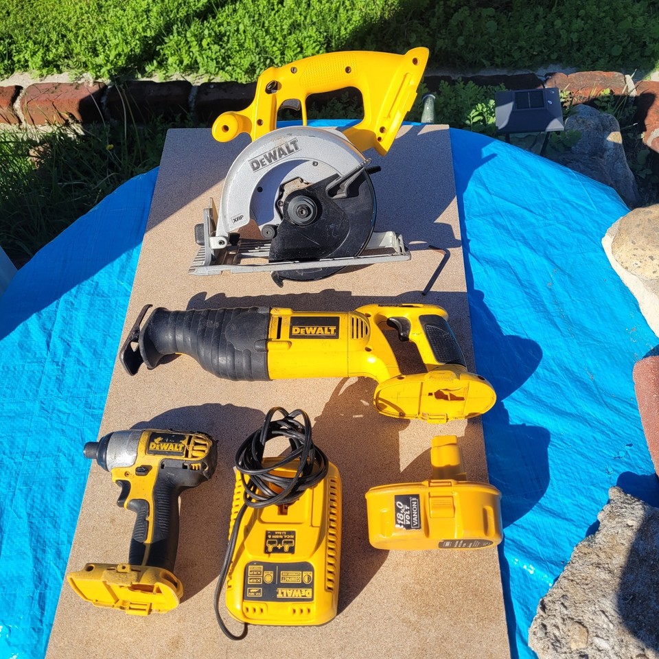 DeWalt 18V Tool Set: Impact Driver, Recip Saw, Circular Saw, Charger ...