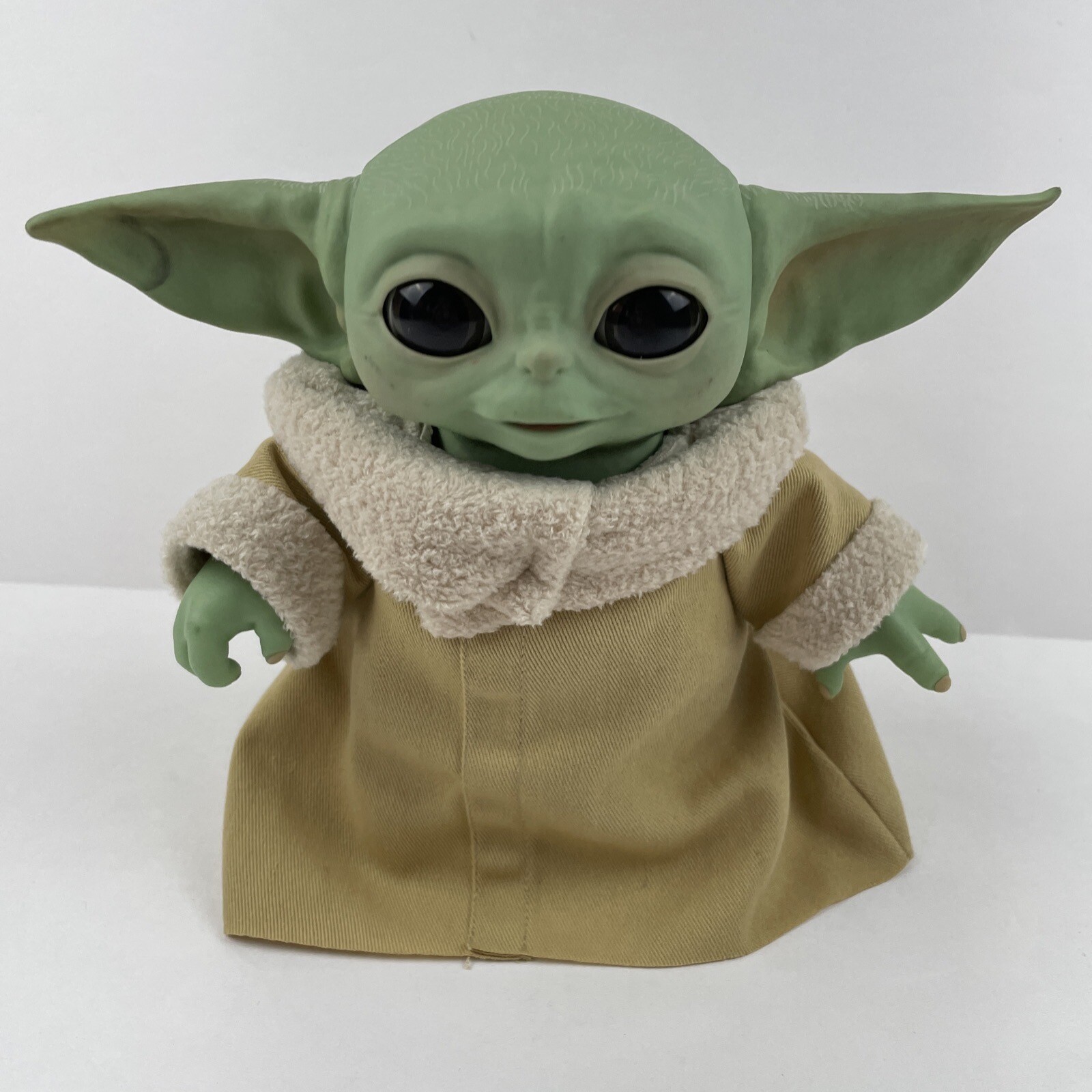 Mandalorian The Child Animatronic Edition Toy Star Wars Baby Yoda Grogu ...