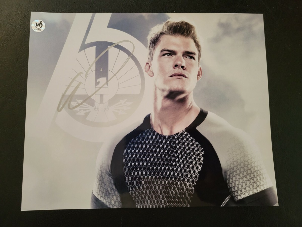 Alan Ritchson Gloss