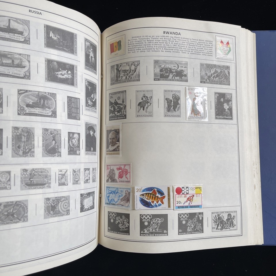 2 Book Set Worldwide HE Harris Statesman Deluxe Album Lots Of Stamps | eBay