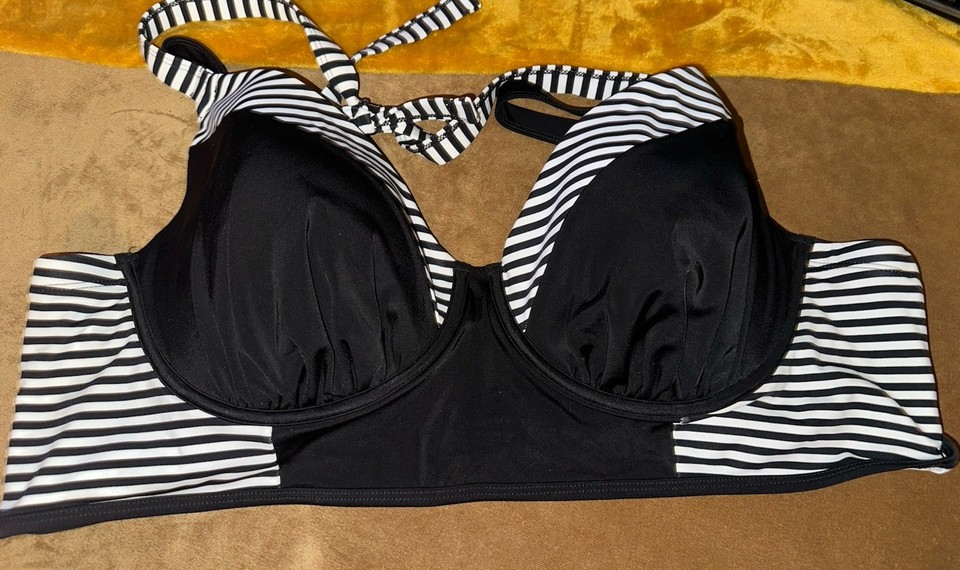 NWOT Torrid Underwire Halter Top Bikini Sz 4 D/DD Swim Black White/W ...