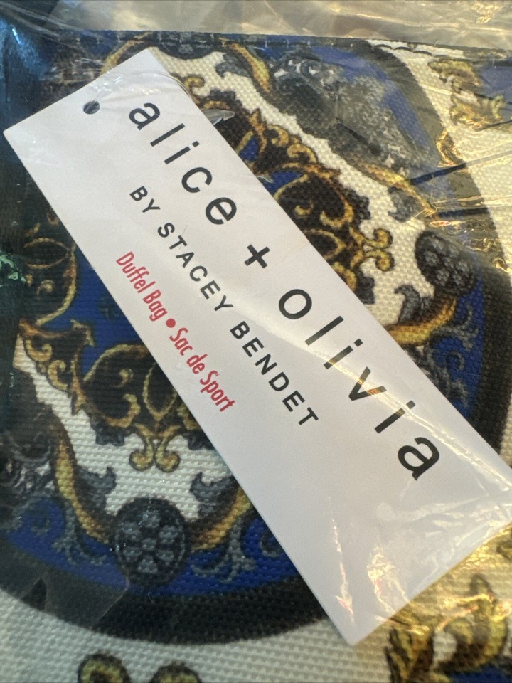 ALICE + OLIVIA X FabFitFun Collab Duffle Bag Weekender Regal Romance ...