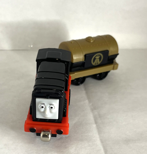 Diesel Pull N Zoom Thomas The Train Tank Engine Tanker Diecast Rare ...
