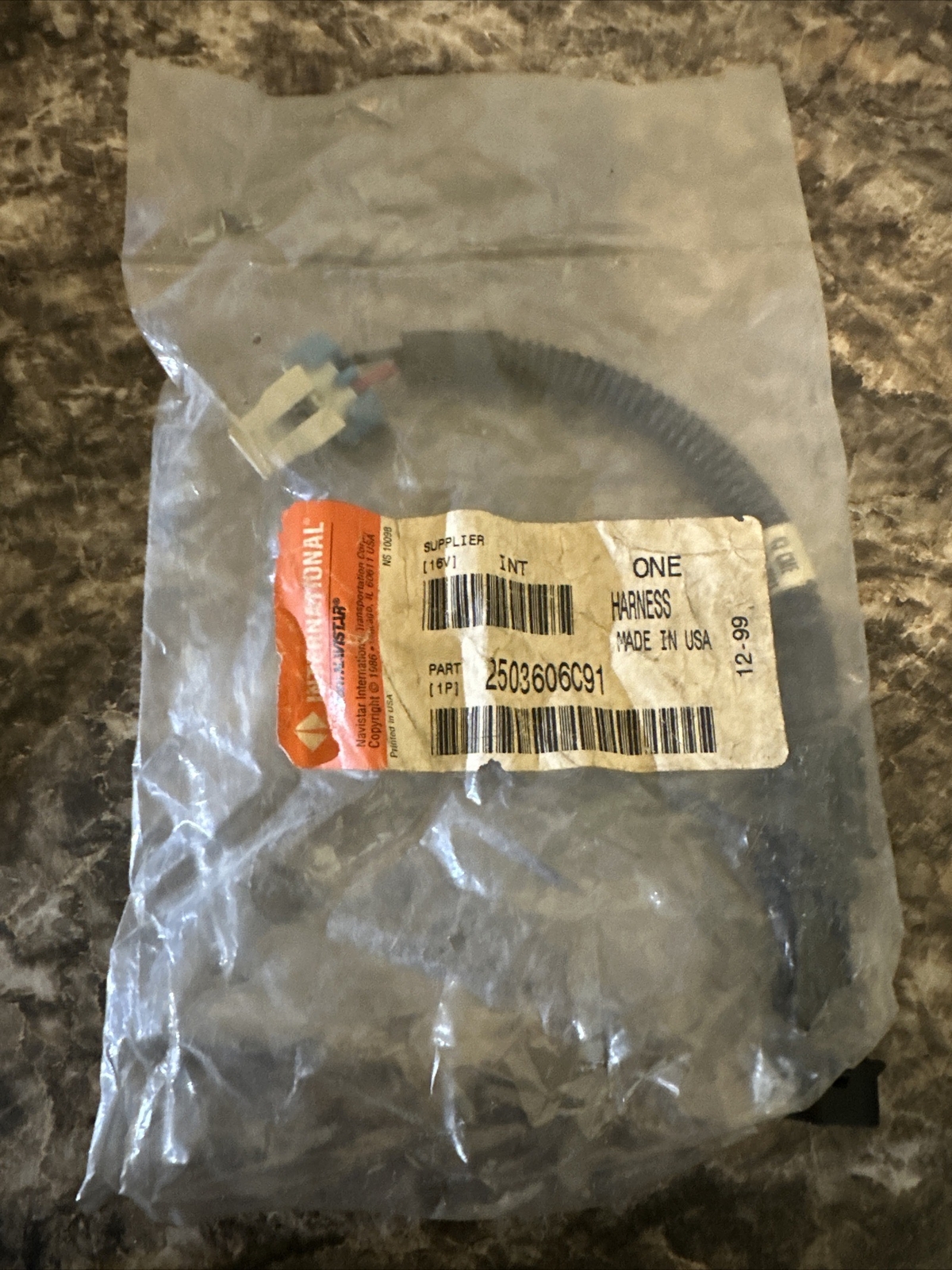 GENUINE OEM International 2503606C91 Navistar Wire Harness Horn Adapter ...