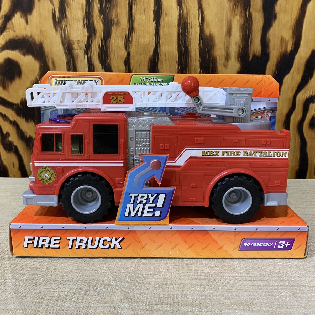 2012 Matchbox Fire Trucks Matchbox 1:64 Scale Working Rigs