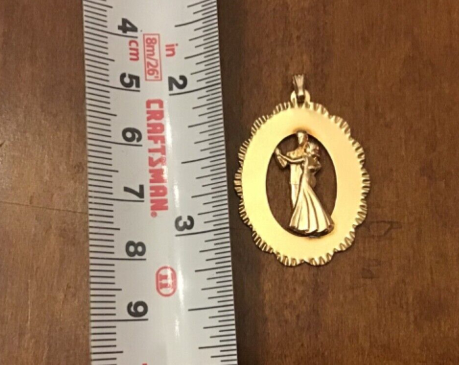14k gold elegant dancing couple vintage charm - Gem