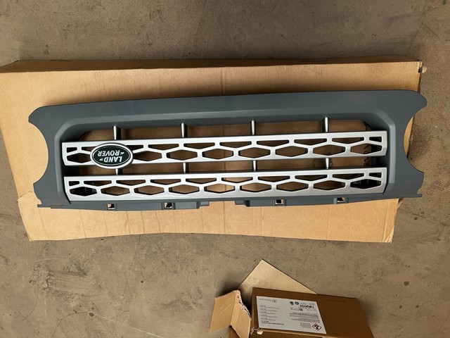 Genuine Land Rover Discovery 4 Front Grille LR033445 for sale online | eBay