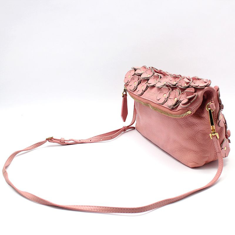 Burberry Pink Leather Flower Petal Clutch Crossbody 3928786 Burberry Pink Leather Flower Petal Clutch Crossbody 3928786