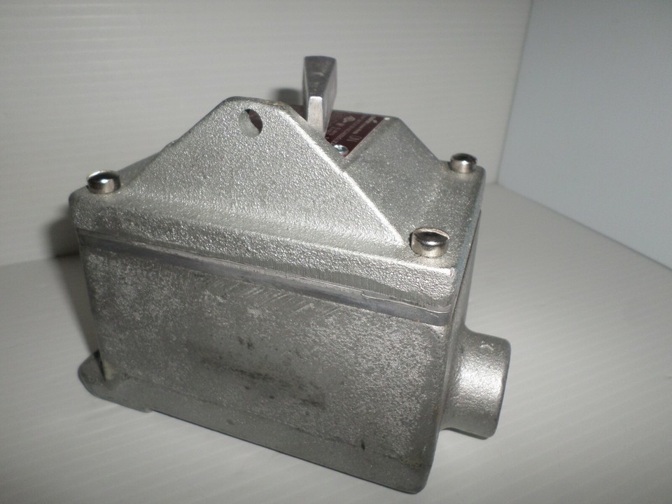 ⭐NEW IN BOX⭐ EATON CROUSE HINDS EDSC2129 EXPLOSION PROOF FACTORY SEALED ...