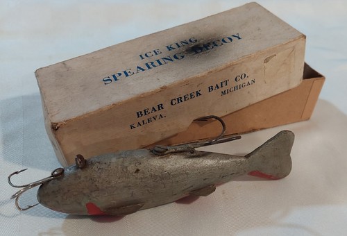 vintage old Bear Creek Bait co box antique fishing tackle spearing ...