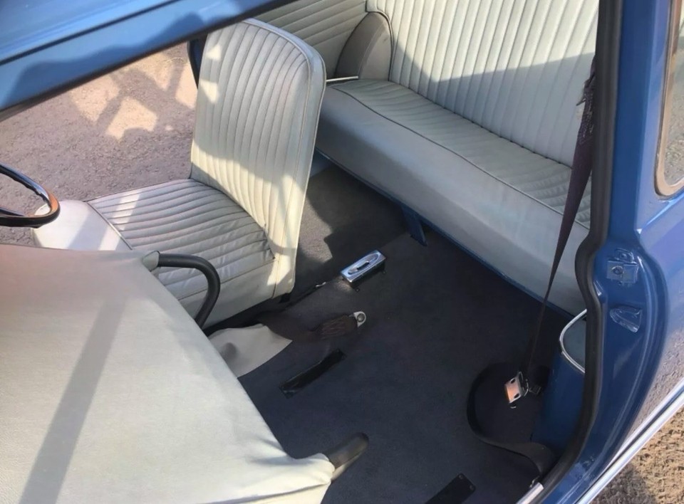 Mini - Mk1 - Austin Mini Super Deluxe 4 Speed Automatic With Manual ...