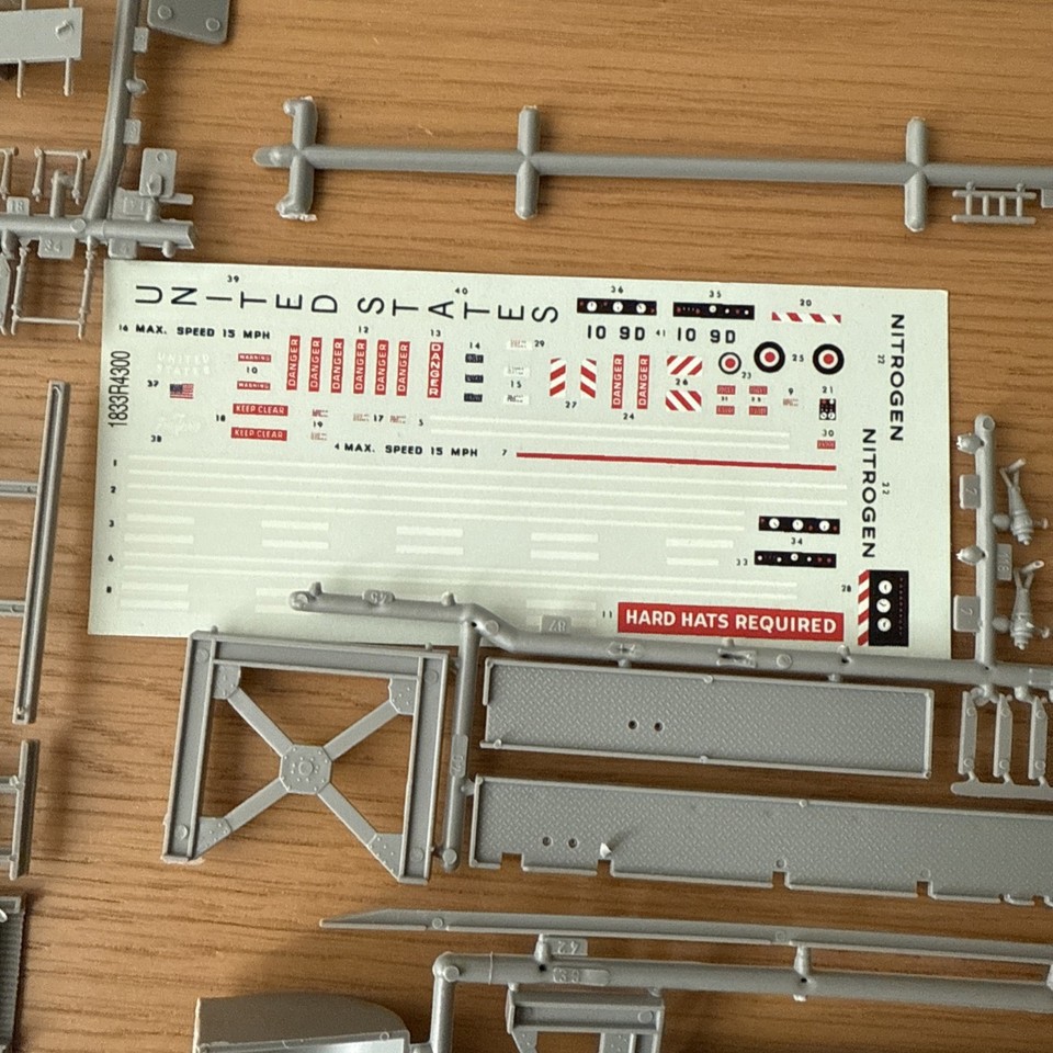 VINTAGE REVELL EVERYTHING IS GO FRIENDSHIP 7 MERCURY CAPSULE MODEL KIT ...