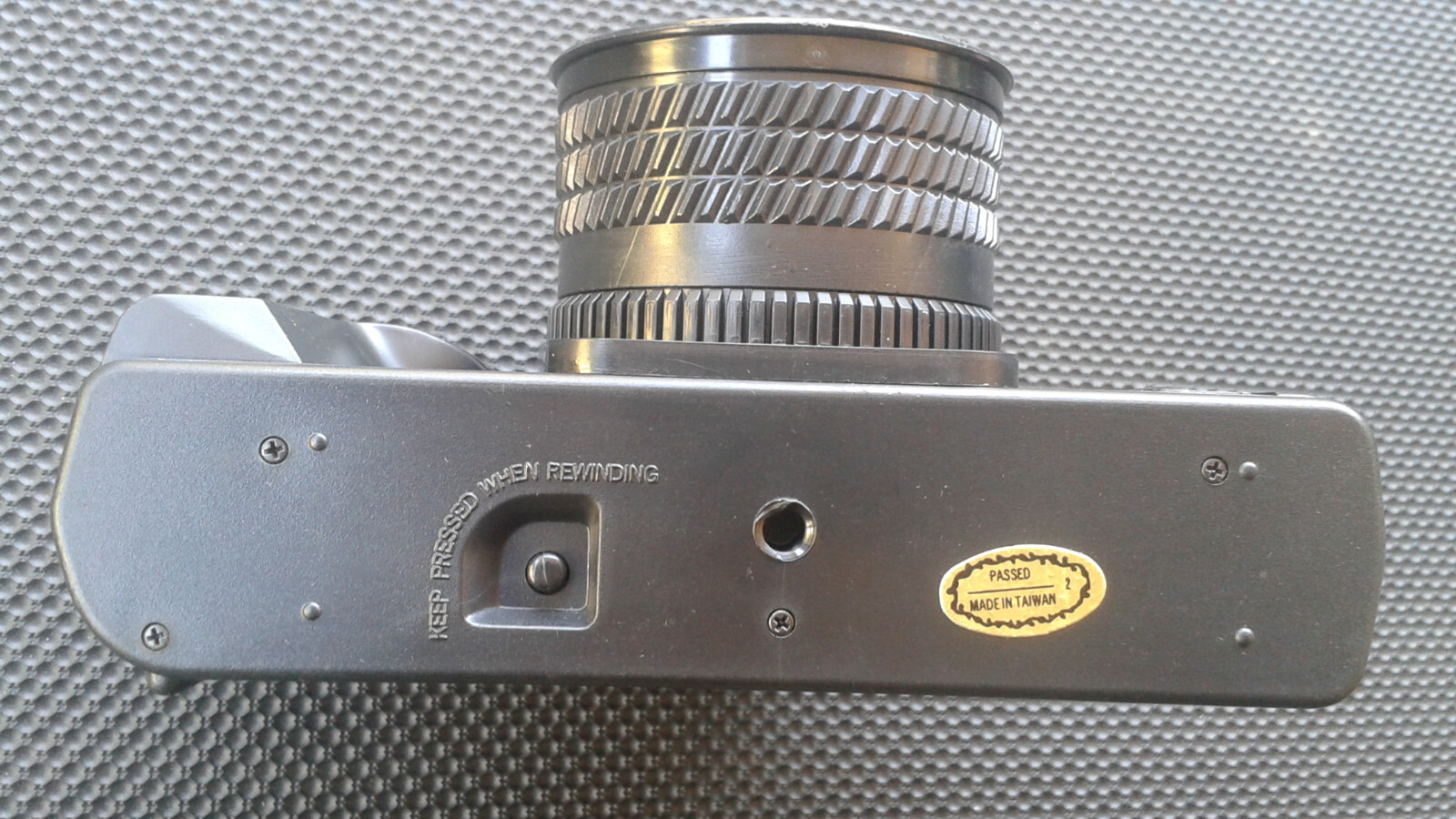 Vintage Yunon Deluxe-I 35mm Film Camera Auto Fix Focus 50mm 1:6 Japan ...