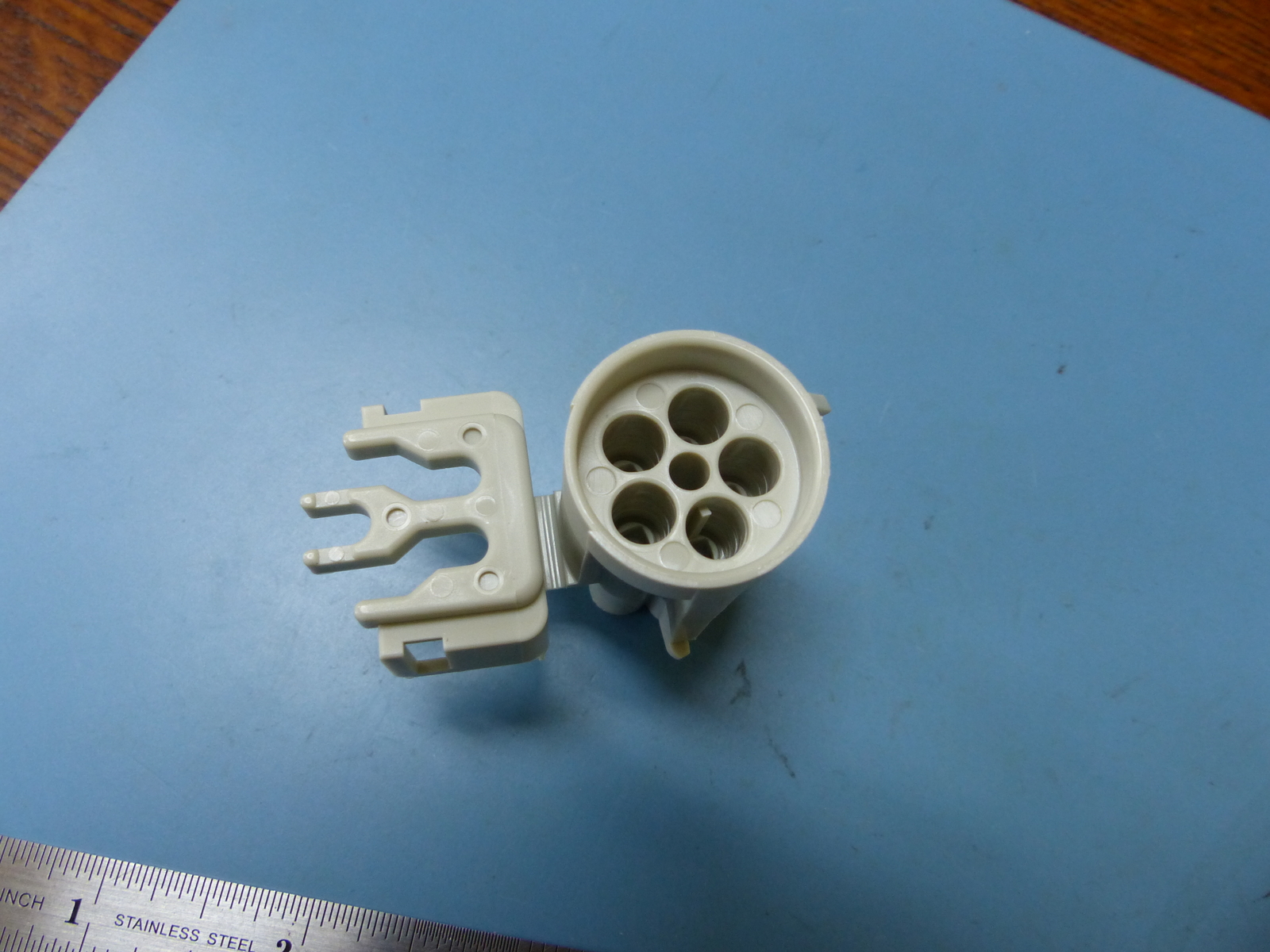 Delphi 12065158 Qty of 50 per Lot Automotive Connectors 5P MALE LT GRY ...