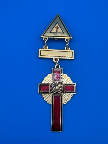 Masonic Past Commander Jewel Gold Tone Knights Templar | eBay