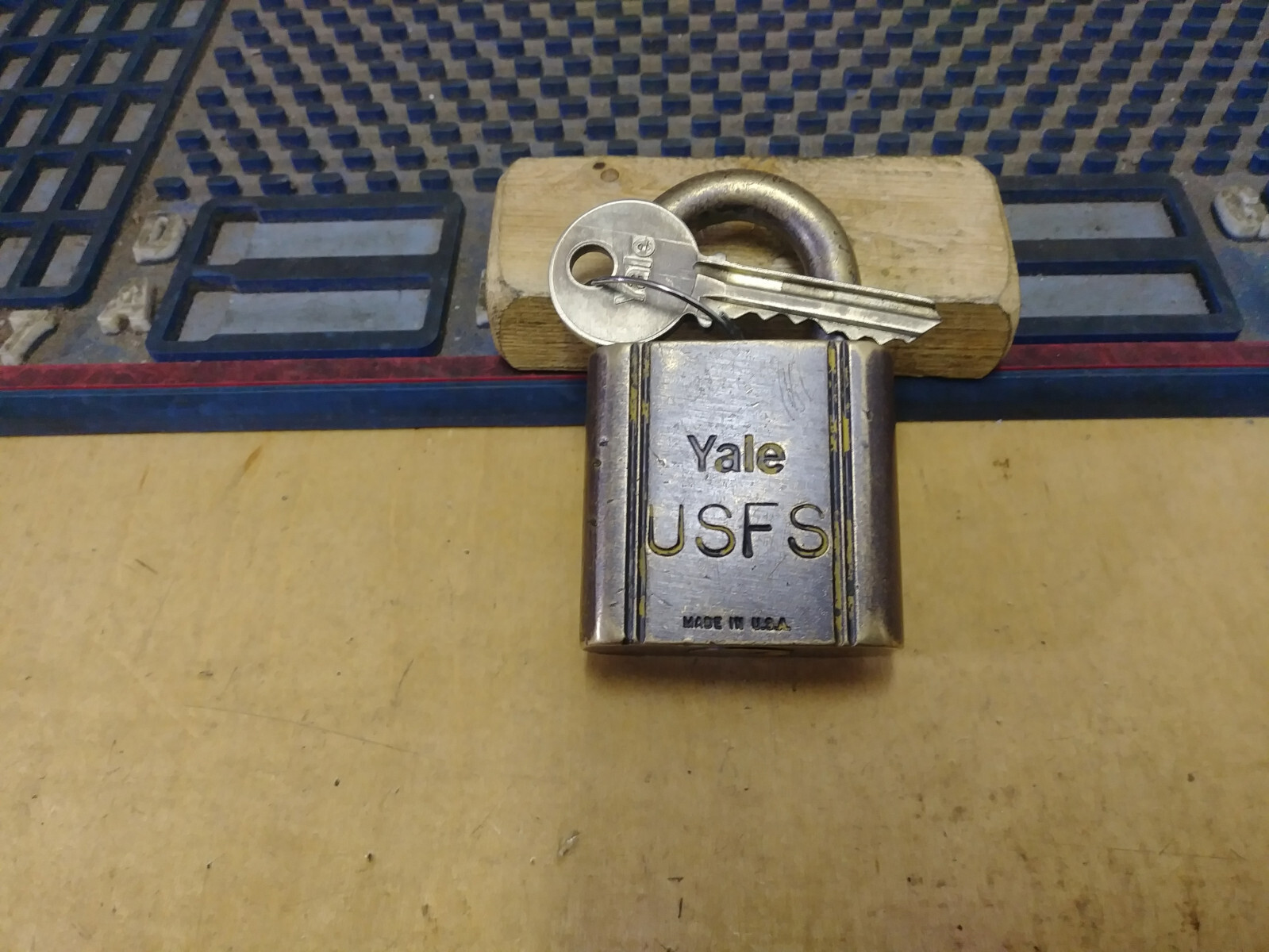 antique/vintage YALE FOREST SERVICE USFS padlock w/key | eBay