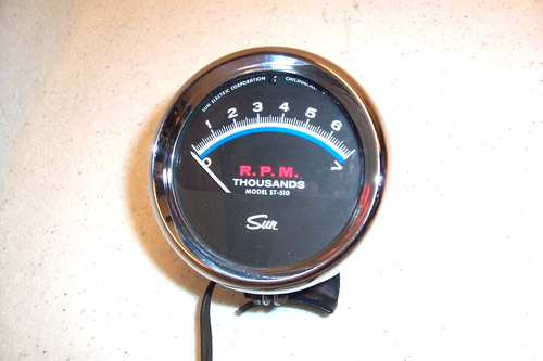VINTAGE 1960'S SUN TACH 7K TACHOMETER W/CUP, MOUNT & EB9A TRANSMITTER ...