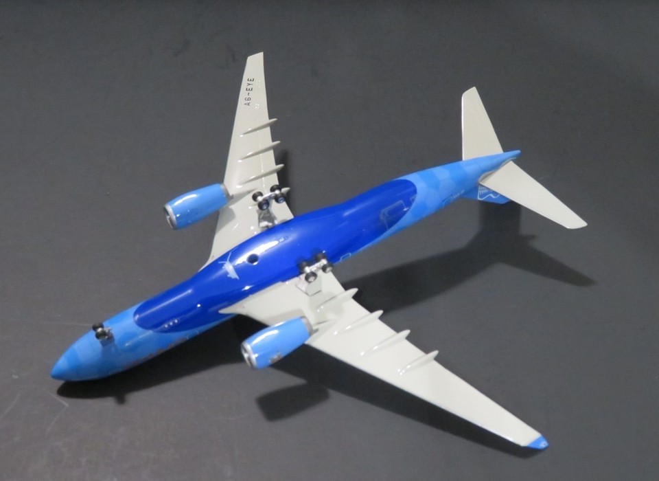 Phoenix Models Etihad A330-200. Manchester City. A6-EYE. 1:400 Scale ...