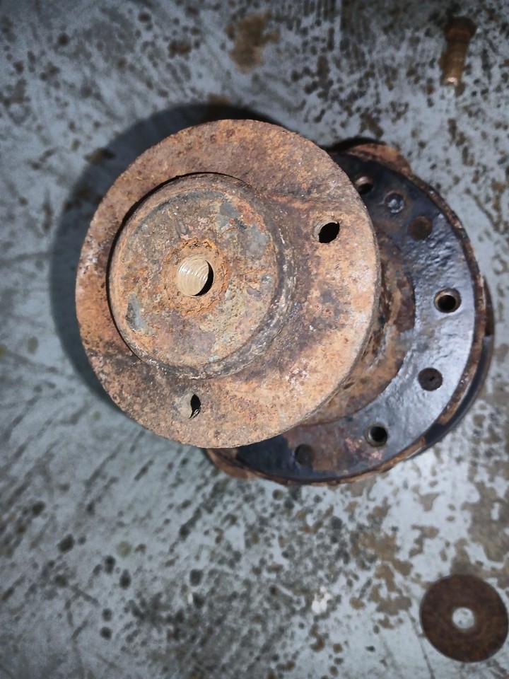 Simplicity Mower Deck Spindle Arbor For Parts Spins With Resistance ...