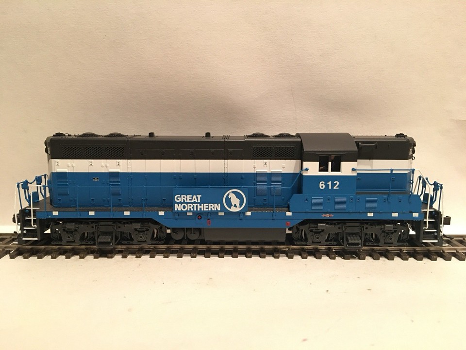 HO Atlas Classic 8597 Great Northern GP7 Powered Diesel Locomotive GN ...
