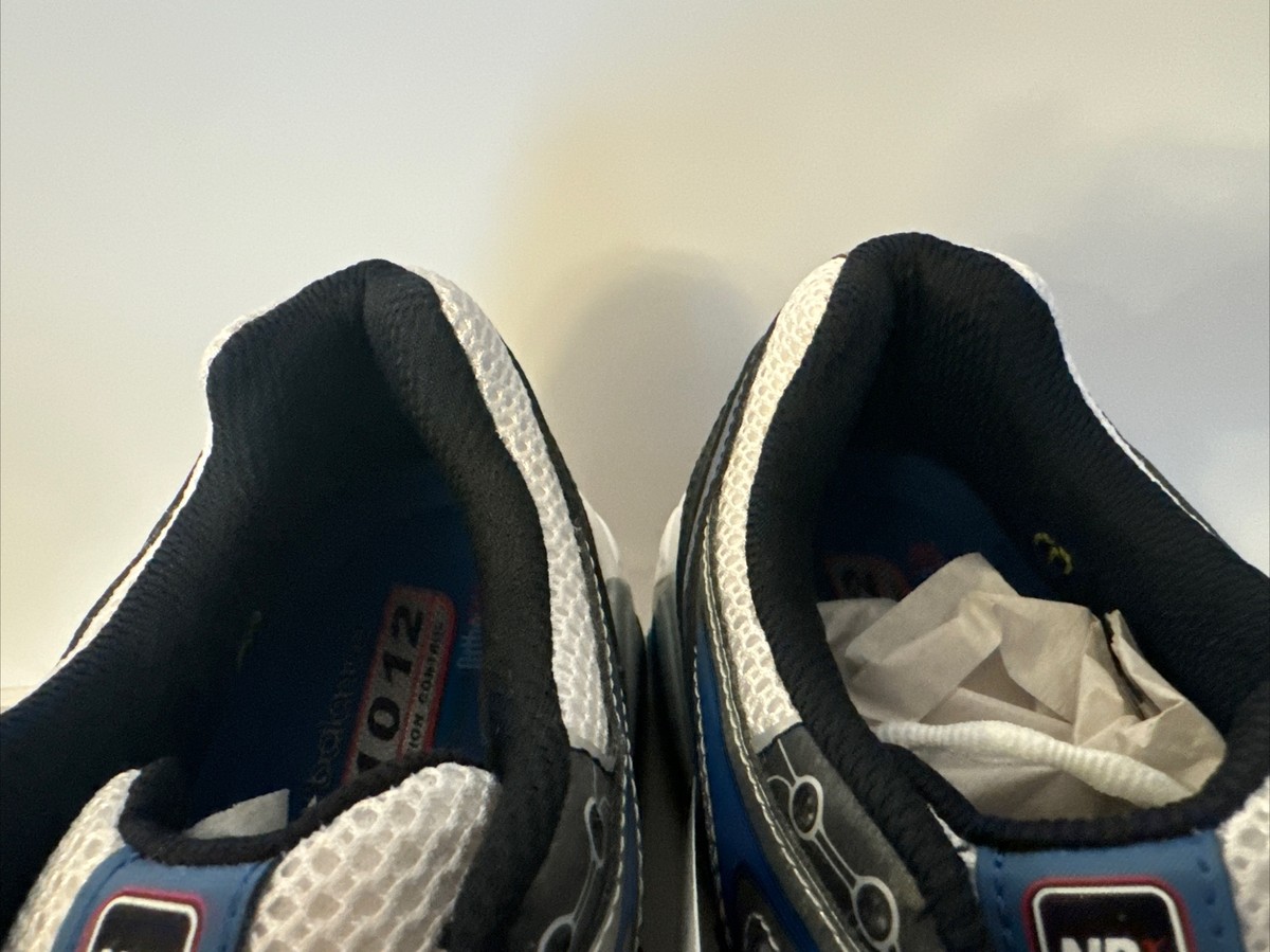 Men's New Balance 1012 Sneakers Shoes White, Silver & Blue Men's New Balance 1012 Sneakers Shoes White, Silver & Blue