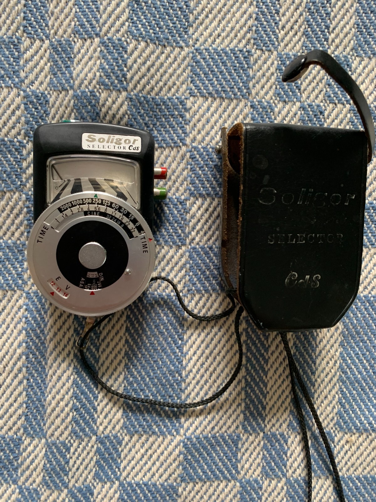 VINTAGE SOLIGOR SELECTOR CDS LIGHT METER WITH ORIGINAL LEATHER CASE. | eBay