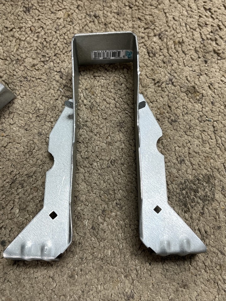 Simpson Strong-Tie PF 18-Gauge ZMAX Galvanized Post Frame Hanger for ...