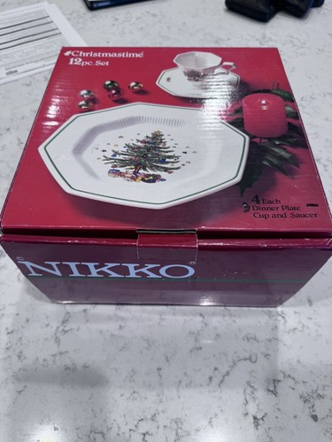 VTG Nikko Happy Holidays Dinnerware Set 12 Piece Christmas Tree ...