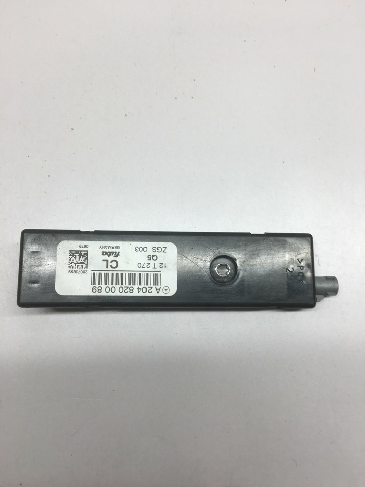 2013 MERCEDES-BENZ C Coupe C204 C250 Bootlid Antenna Amplifier ...