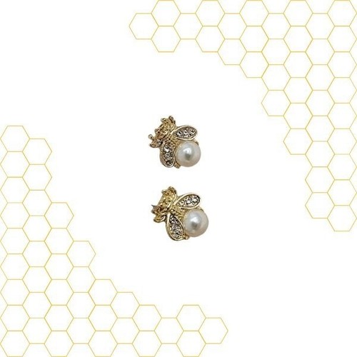 NEW GORGEOUS Small GOLD BEE & PEARL Earrings Honey Bee Studs | eBay