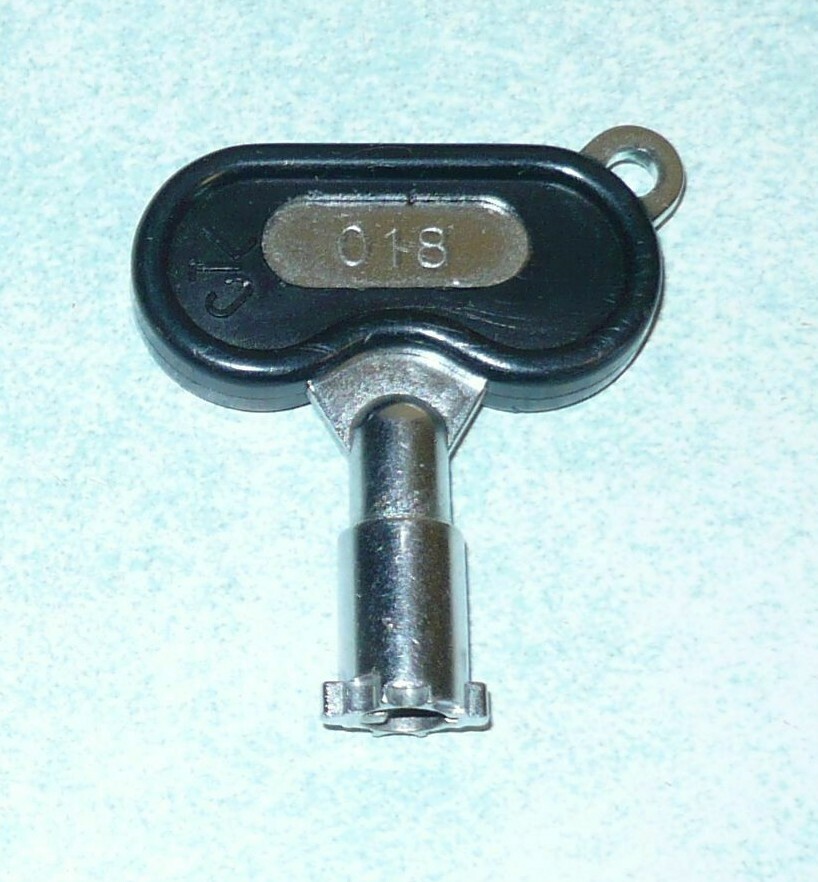 Pachislo Skill Stop Slot Machine Door Key Sammy Rodeo Aristocrat OEM ...