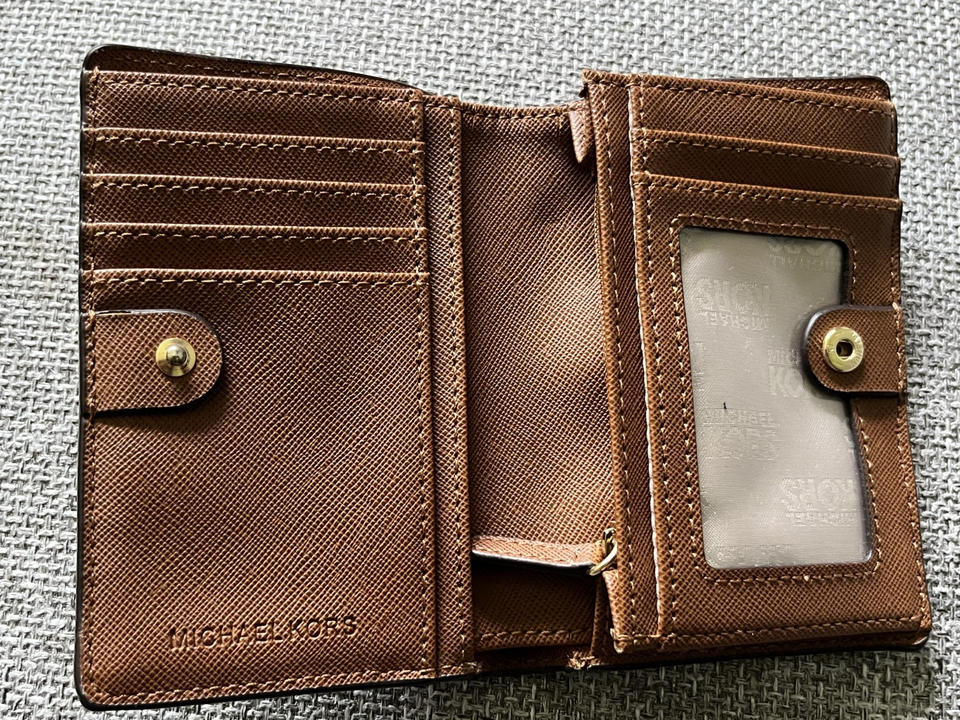 Michael Kors Womens Wallet Brown Leather 3" x 5" Bi-Fold Credit Card | eBay