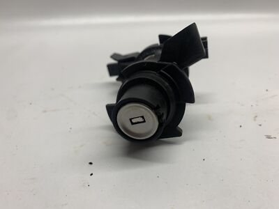 2009 MERCEDES-BENZ C W204 C300 Tailgate Lock Cylinder a2047500261 | eBay