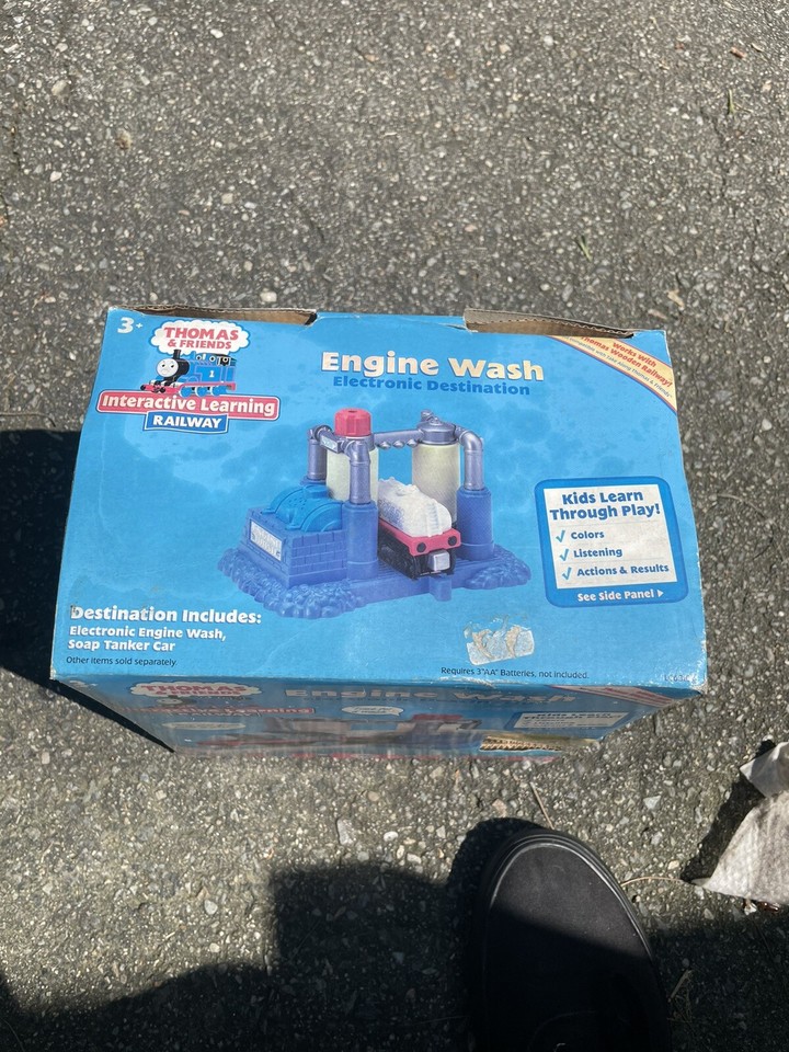 Thomas & Friends Engine Wash Interactive Electronic Learning Railway ...