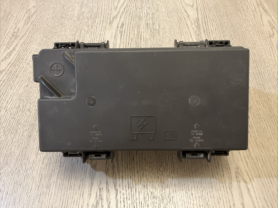 DODGE RAM 1500 TIPM INTEGRATED POWER MODULE FUSE BOX RELAY 2011 ...