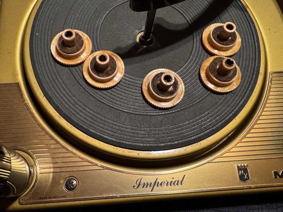Magnavox Imperial Record Changer Record player and complete set of knobs | eBay