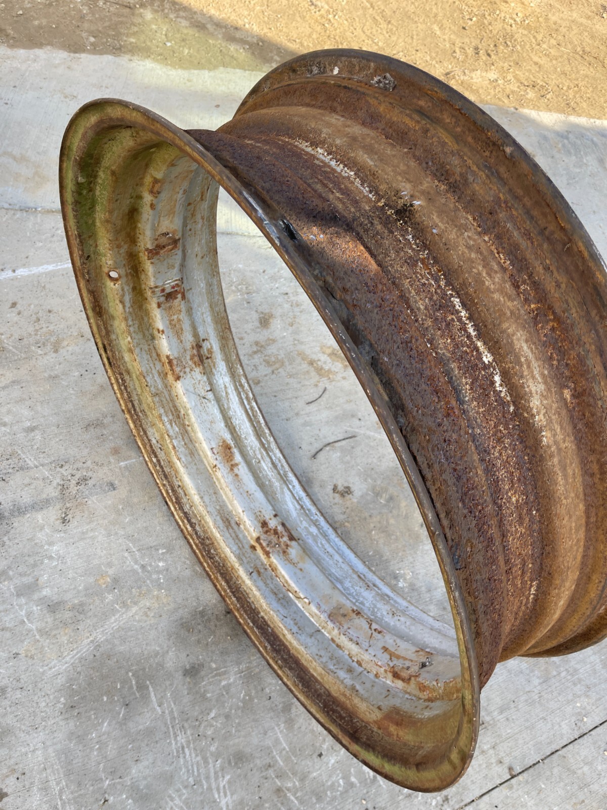 1961 Farmall IH 460 Tractor Drop Center 11x38 Rear Rim | eBay