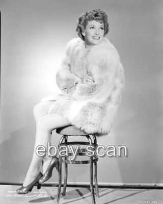 MARGARET HAYES FUR COAT LEGGY CHEESECAKE 8X10 PHOTO | eBay