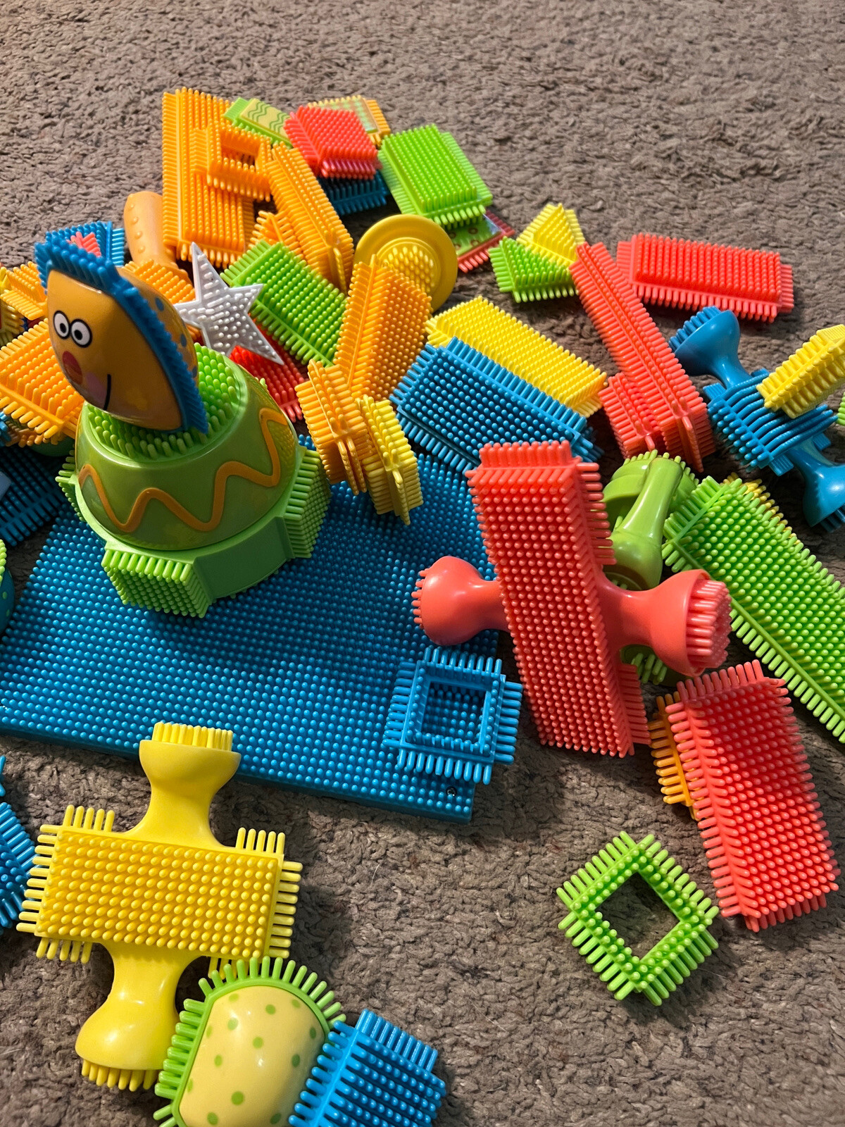 Parents Battat Assorted Preschool Bristle Building Blocks 72 Pieces | eBay