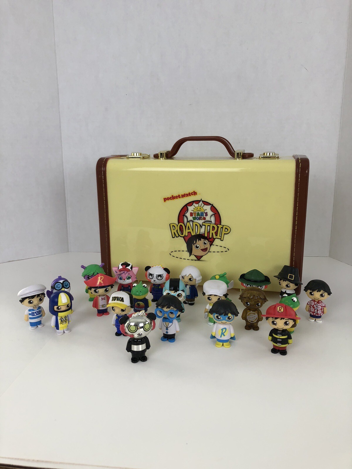 Ryan’s World Road Trip Mystery Suitcase With 21 Figures | eBay