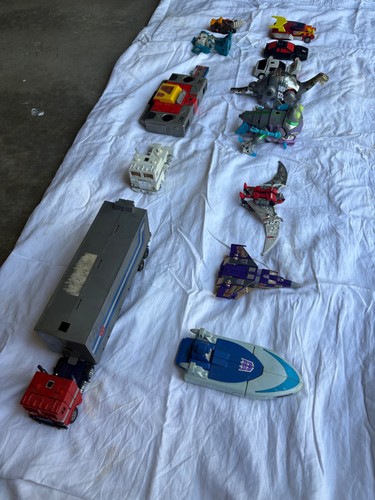 Vintage LOT of 1980s Transformers - Optimus Prime /trailer, Boombox ...