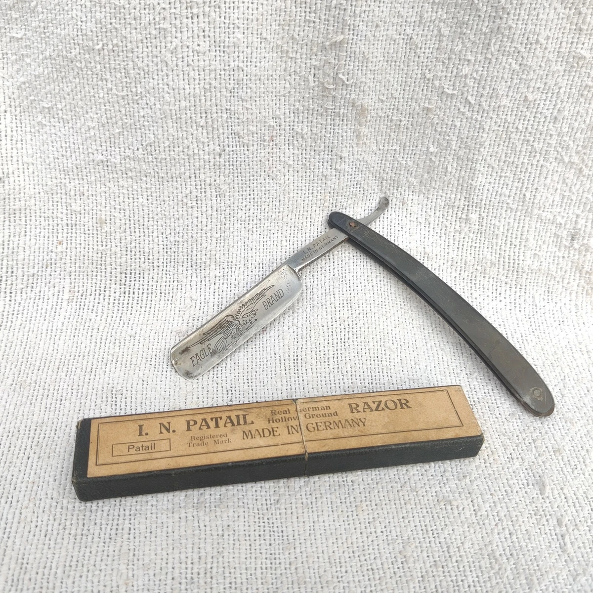 Vintage Straight Razor Brands