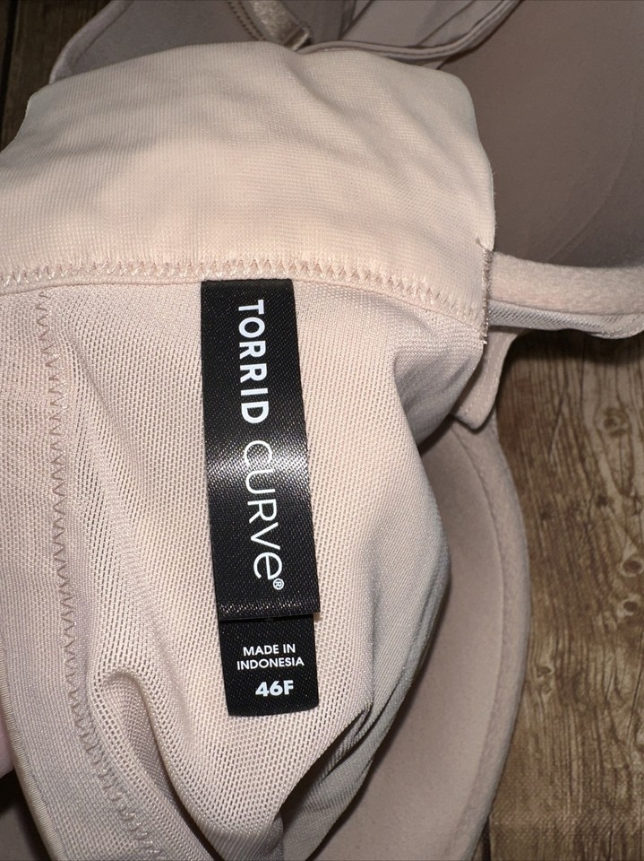 TORRID 360 BACK SMOOTHING LIGHTLY LINED Nude T-SHIRT BRA. Size 46F | eBay